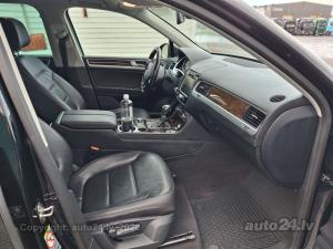 Melns Volkswagen Touareg 2013 Tallina, ar dzinēja tilpumu 3.00 L un nobraukumu 194 tūkst. km par 12500 €, foto 7 vietnē AUTOMOTO.COM.LV