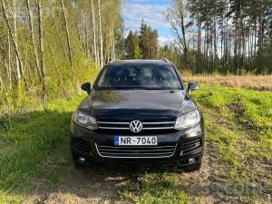 Melns Volkswagen Touareg 2014 Rīga, ar dzinēja tilpumu 3.00 L un nobraukumu 216 tūkst. km par 10955 €, foto 2 vietnē AUTOMOTO.COM.LV