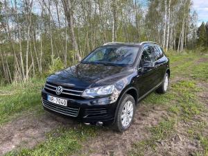 Melns Volkswagen Touareg 2014 Rīga, ar dzinēja tilpumu 3.00 L un nobraukumu 216 tūkst. km par 10955 €, foto 3 vietnē AUTOMOTO.COM.LV