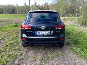 Melns Volkswagen Touareg 2014 Rīga, ar dzinēja tilpumu 3.00 L un nobraukumu 216 tūkst. km par 10955 €, foto 5 vietnē AUTOMOTO.COM.LV