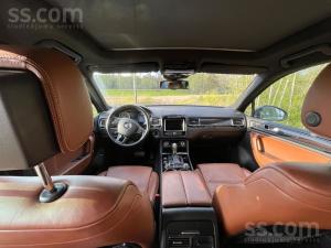 Melns Volkswagen Touareg 2014 Rīga, ar dzinēja tilpumu 3.00 L un nobraukumu 216 tūkst. km par 10955 €, foto 6 vietnē AUTOMOTO.COM.LV
