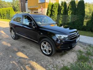 Melns Volkswagen Touareg 2014 Rīga, ar dzinēja tilpumu 3.00 L un nobraukumu 243 tūkst. km par 13000 €, foto 3 vietnē AUTOMOTO.COM.LV