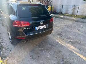 Melns Volkswagen Touareg 2014 Rīga, ar dzinēja tilpumu 3.00 L un nobraukumu 243 tūkst. km par 13000 €, foto 5 vietnē AUTOMOTO.COM.LV