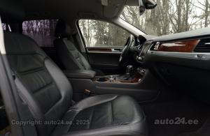 Black Volkswagen Touareg 2014 in Tartu, with an engine capacity of 3.00 L and mileage of 284 thousand km for 10999 €, photo 10 on AUTOMOTO.COM.LV