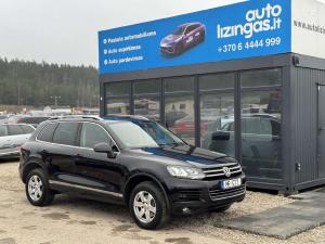 Black Volkswagen Touareg 2014 in Vilnius, with an engine capacity of 3.00 L and mileage of 206 thousand km for 12750 €, photo 2 on AUTOMOTO.COM.LV