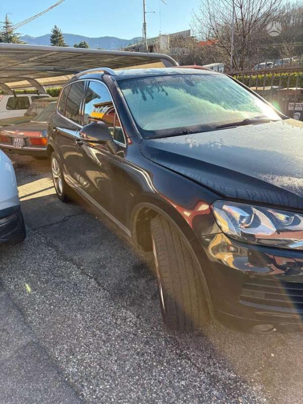 Melns Volkswagen Touareg 2014 Kauņa, ar dzinēja tilpumu 2.97 L un nobraukumu 202 tūkst. km par 8800 €, foto 5 vietnē AUTOMOTO.COM.LV