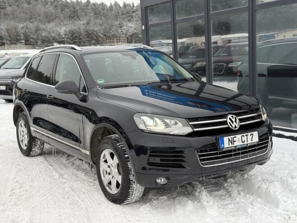 Melns Volkswagen Touareg 2014 Viļņa, ar dzinēja tilpumu 3.00 L un nobraukumu 206 tūkst. km par 12450 €, foto 2 vietnē AUTOMOTO.COM.LV