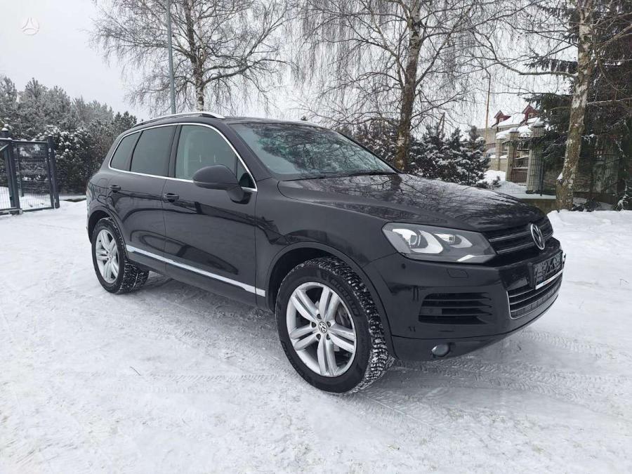 Melns Volkswagen Touareg 2014 Kauņa, ar dzinēja tilpumu 2.97 L un nobraukumu 205 tūkst. km par 11850 €, foto 2 vietnē AUTOMOTO.COM.LV