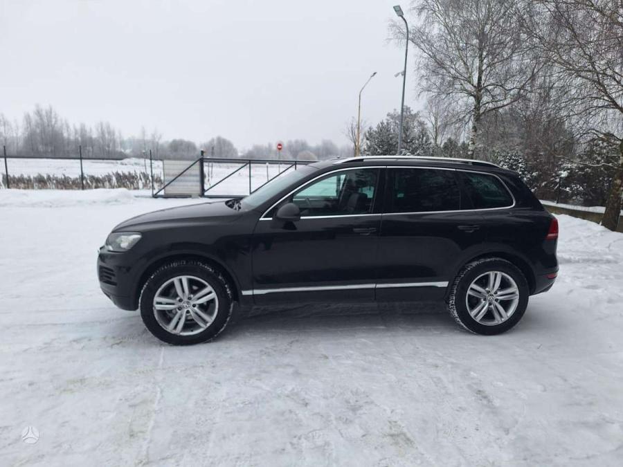 Melns Volkswagen Touareg 2014 Kauņa, ar dzinēja tilpumu 2.97 L un nobraukumu 205 tūkst. km par 11850 €, foto 5 vietnē AUTOMOTO.COM.LV