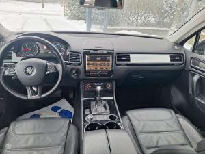 Melns Volkswagen Touareg 2014 Kauņa, ar dzinēja tilpumu 2.97 L un nobraukumu 205 tūkst. km par 11850 €, foto 12 vietnē AUTOMOTO.COM.LV