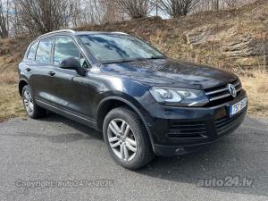 Melns Volkswagen Touareg 2014 Tallina, ar dzinēja tilpumu 3.00 L un nobraukumu 234 tūkst. km par 11500 €, foto 12 vietnē AUTOMOTO.COM.LV