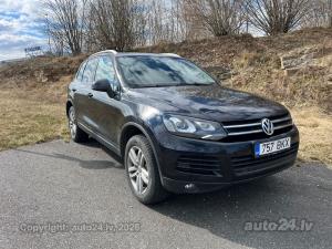Melns Volkswagen Touareg 2014 Tallina, ar dzinēja tilpumu 3.00 L un nobraukumu 234 tūkst. km par 11500 €, foto 14 vietnē AUTOMOTO.COM.LV
