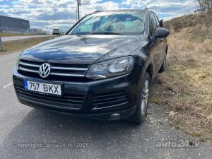 Melns Volkswagen Touareg 2014 Tallina, ar dzinēja tilpumu 3.00 L un nobraukumu 234 tūkst. km par 11500 €, foto 16 vietnē AUTOMOTO.COM.LV