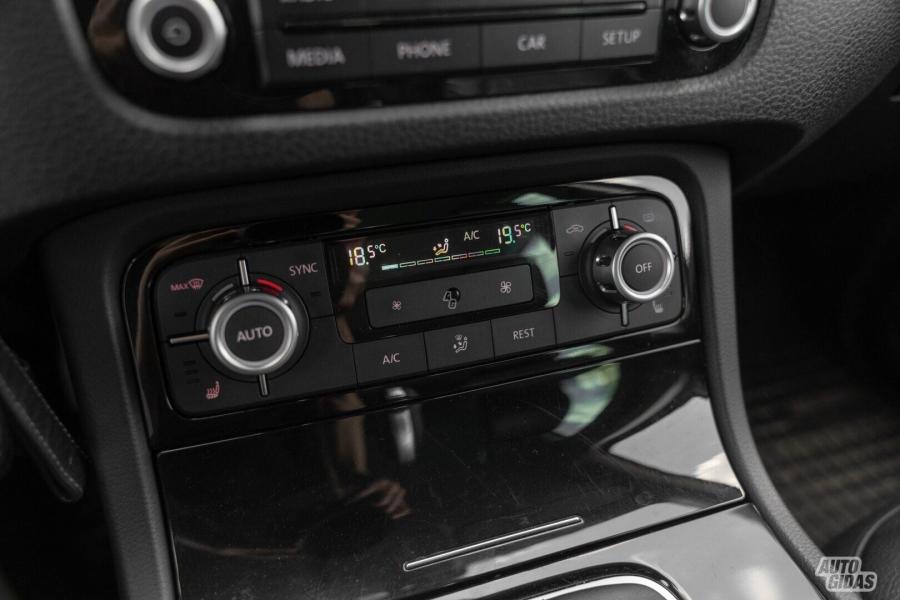 Melns Volkswagen Touareg 2014 Viļņa, ar dzinēja tilpumu 0.00 L un nobraukumu 305 tūkst. km par 12900 €, foto 28 vietnē AUTOMOTO.COM.LV