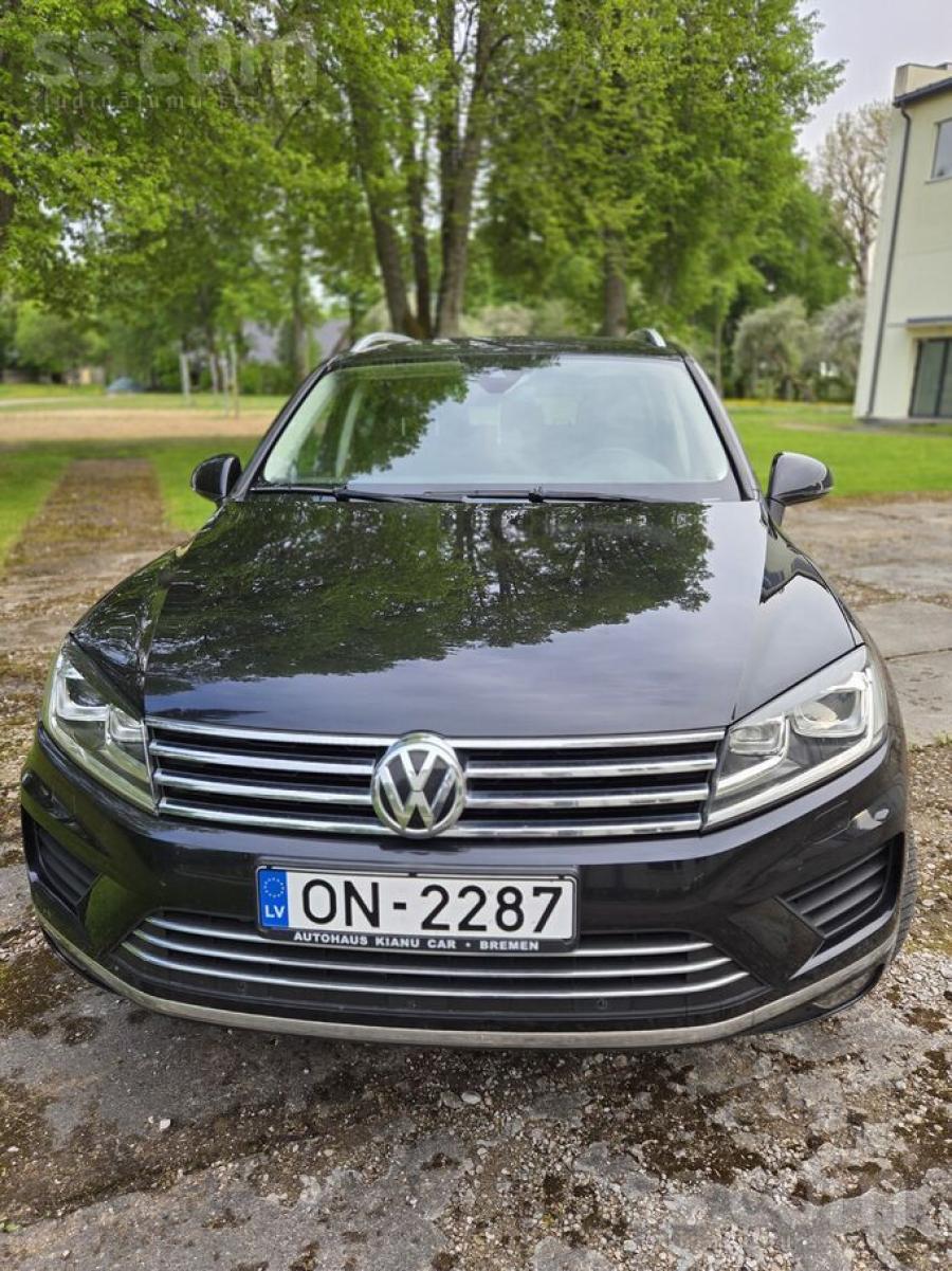 Melns Volkswagen Touareg 2014 Limbaži, ar dzinēja tilpumu 3.00 L un nobraukumu 235 tūkst. km par 13200 €, foto 3 vietnē AUTOMOTO.COM.LV