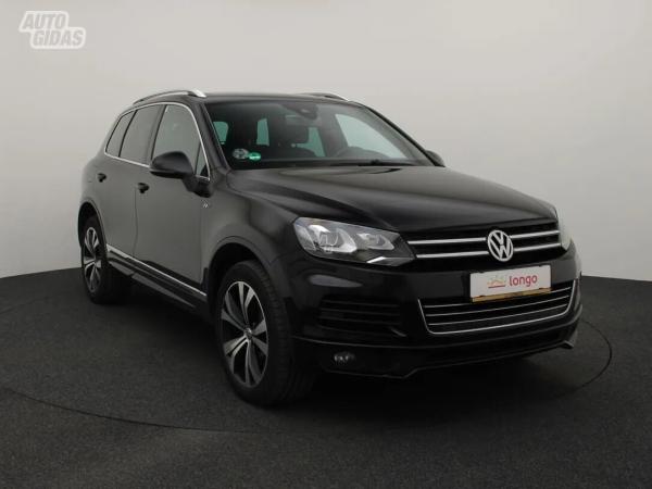 Black Volkswagen Touareg 2014 in Vilnius, with an engine capacity of 3.00 L and mileage of 268 thousand km for 14099 €, photo 10 on AUTOMOTO.COM.LV
