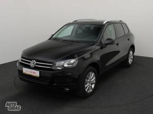 Melns Volkswagen Touareg 2014 Viļņa, ar dzinēja tilpumu 3.00 L un nobraukumu 200 tūkst. km par 14299 €, foto  vietnē AUTOMOTO.COM.LV