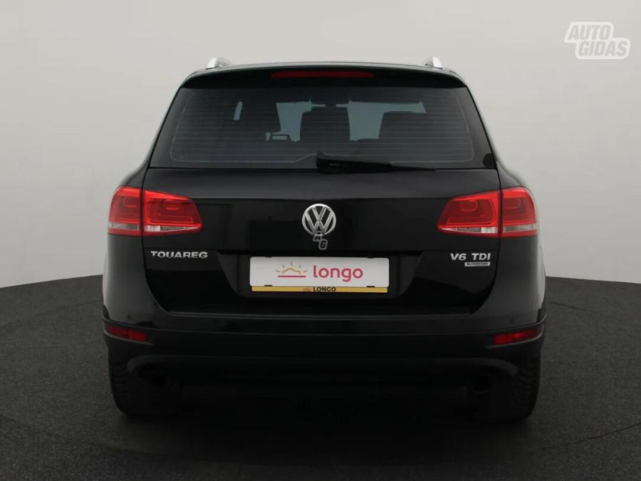 Melns Volkswagen Touareg 2014 Viļņa, ar dzinēja tilpumu 3.00 L un nobraukumu 200 tūkst. km par 14299 €, foto 6 vietnē AUTOMOTO.COM.LV
