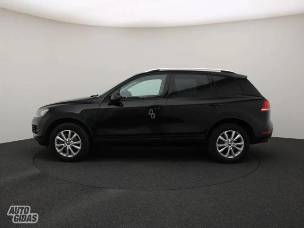 Melns Volkswagen Touareg 2014 Viļņa, ar dzinēja tilpumu 3.00 L un nobraukumu 200 tūkst. km par 14299 €, foto 6 vietnē AUTOMOTO.COM.LV