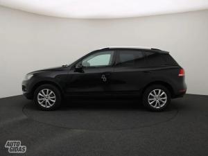 Melns Volkswagen Touareg 2014 Viļņa, ar dzinēja tilpumu 3.00 L un nobraukumu 200 tūkst. km par 14299 €, foto 7 vietnē AUTOMOTO.COM.LV