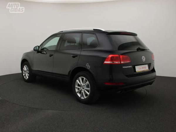 Melns Volkswagen Touareg 2014 Viļņa, ar dzinēja tilpumu 3.00 L un nobraukumu 200 tūkst. km par 14299 €, foto 7 vietnē AUTOMOTO.COM.LV