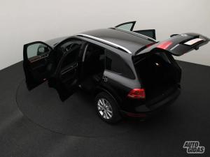 Melns Volkswagen Touareg 2014 Viļņa, ar dzinēja tilpumu 3.00 L un nobraukumu 200 tūkst. km par 14299 €, foto 14 vietnē AUTOMOTO.COM.LV