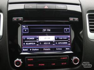 Melns Volkswagen Touareg 2014 Viļņa, ar dzinēja tilpumu 3.00 L un nobraukumu 200 tūkst. km par 14299 €, foto 23 vietnē AUTOMOTO.COM.LV
