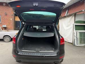 Melns Volkswagen Touareg 2014 Jurbarkas, ar dzinēja tilpumu 3.00 L un nobraukumu 300 tūkst. km par 10499 €, foto 5 vietnē AUTOMOTO.COM.LV