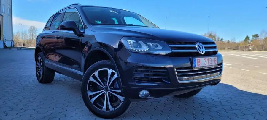 Melns Volkswagen Touareg 2014 Rīga, ar dzinēja tilpumu 3.00 L un nobraukumu 303 tūkst. km par 14500 €, foto 4 vietnē AUTOMOTO.COM.LV
