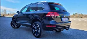 Melns Volkswagen Touareg 2014 Rīga, ar dzinēja tilpumu 3.00 L un nobraukumu 303 tūkst. km par 14500 €, foto 5 vietnē AUTOMOTO.COM.LV