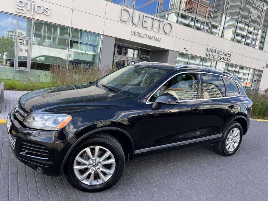 Melns Volkswagen Touareg 2014 Viļņa, ar dzinēja tilpumu 3.60 L un nobraukumu 300 tūkst. km par 7500 €, foto 8 vietnē AUTOMOTO.COM.LV