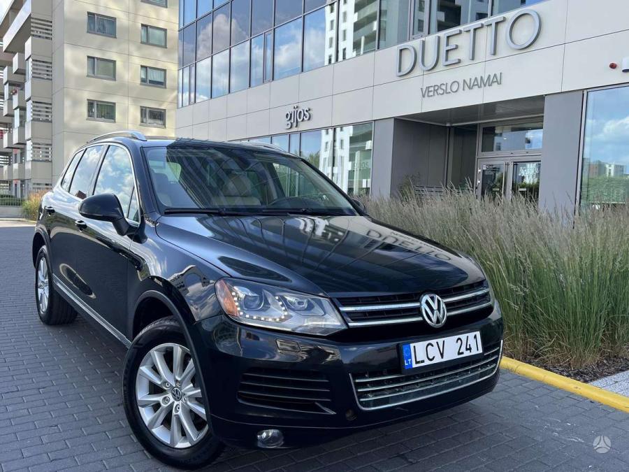 Melns Volkswagen Touareg 2014 Viļņa, ar dzinēja tilpumu 3.60 L un nobraukumu 300 tūkst. km par 7500 €, foto 10 vietnē AUTOMOTO.COM.LV