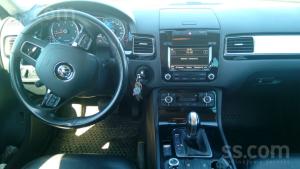Melns Volkswagen Touareg 2014 Rīga, ar dzinēja tilpumu 3.00 L un nobraukumu 230 tūkst. km par 11900 €, foto 6 vietnē AUTOMOTO.COM.LV