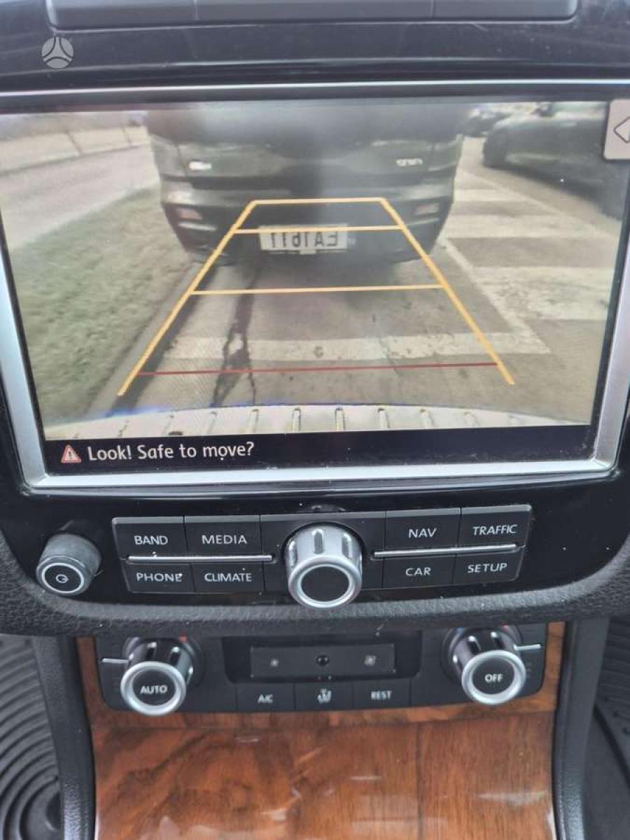 Melns Volkswagen Touareg 2014 Šauļi, ar dzinēja tilpumu 3.60 L un nobraukumu 235 tūkst. km par 9250 €, foto 16 vietnē AUTOMOTO.COM.LV