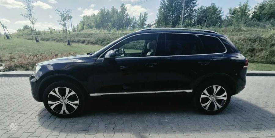 Melns Volkswagen Touareg 2014 Viļņa, ar dzinēja tilpumu 2.97 L un nobraukumu 203 tūkst. km par 14499 €, foto 9 vietnē AUTOMOTO.COM.LV