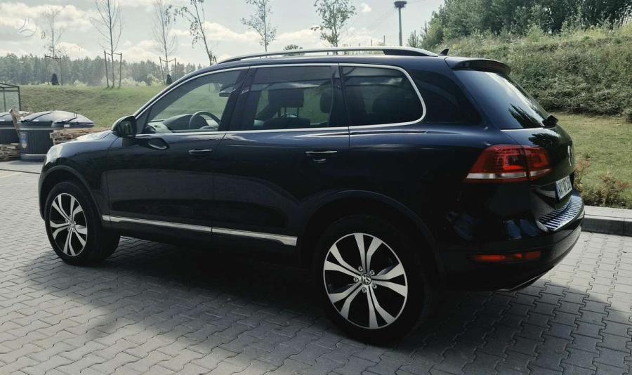 Black Volkswagen Touareg 2014 in Vilnius, with an engine capacity of 2.97 L and mileage of 203 thousand km for 14950 €, photo 10 on AUTOMOTO.COM.LV