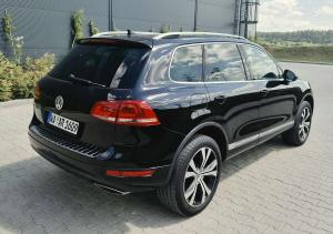 Black Volkswagen Touareg 2014 in Vilnius, with an engine capacity of 2.97 L and mileage of 203 thousand km for 14950 €, photo 13 on AUTOMOTO.COM.LV