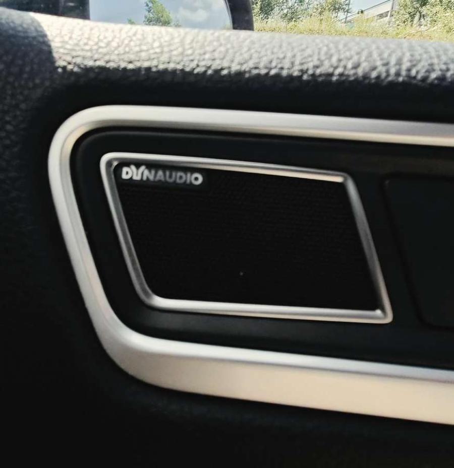 Black Volkswagen Touareg 2014 in Vilnius, with an engine capacity of 2.97 L and mileage of 203 thousand km for 14950 €, photo 25 on AUTOMOTO.COM.LV