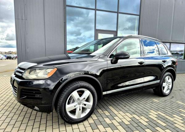 Черный Фольксваген Туарег 2014 в Шяуляй, объемом двигателя 3.60 л и пробегом 235 тыс. км за 8950 €, фото 4 на AUTOMOTO.COM.LV