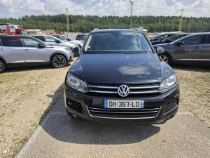 Black Volkswagen Touareg 2014 in Vilnius, with an engine capacity of 2.97 L and mileage of 253 thousand km for 11800 €, photo 3 on AUTOMOTO.COM.LV