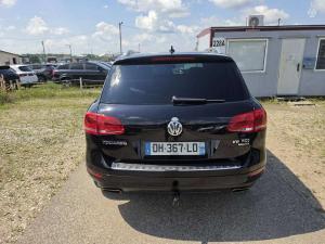 Black Volkswagen Touareg 2014 in Vilnius, with an engine capacity of 2.97 L and mileage of 253 thousand km for 11800 €, photo 6 on AUTOMOTO.COM.LV