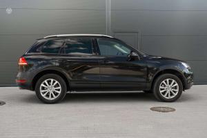 Melns Volkswagen Touareg 2014 Viļņa, ar dzinēja tilpumu 2.97 L un nobraukumu 305 tūkst. km par 9750 €, foto 9 vietnē AUTOMOTO.COM.LV