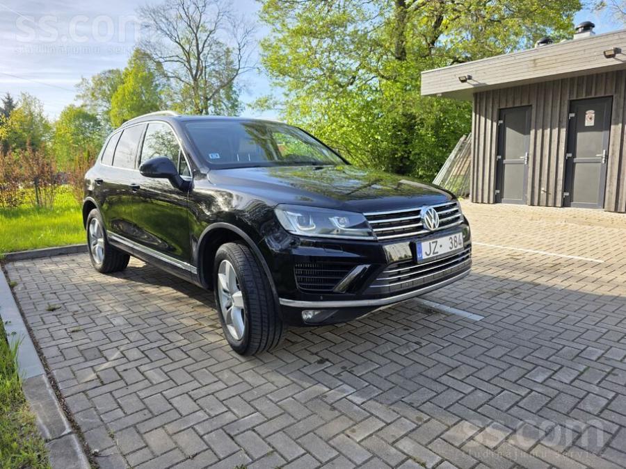 Melns Volkswagen Touareg 2015 Rīga, ar dzinēja tilpumu 3.00 L un nobraukumu 339 tūkst. km par 14790 €, foto 9 vietnē AUTOMOTO.COM.LV