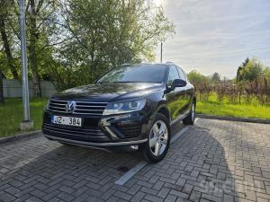 Melns Volkswagen Touareg 2015 Rīga, ar dzinēja tilpumu 3.00 L un nobraukumu 339 tūkst. km par 14790 €, foto 10 vietnē AUTOMOTO.COM.LV