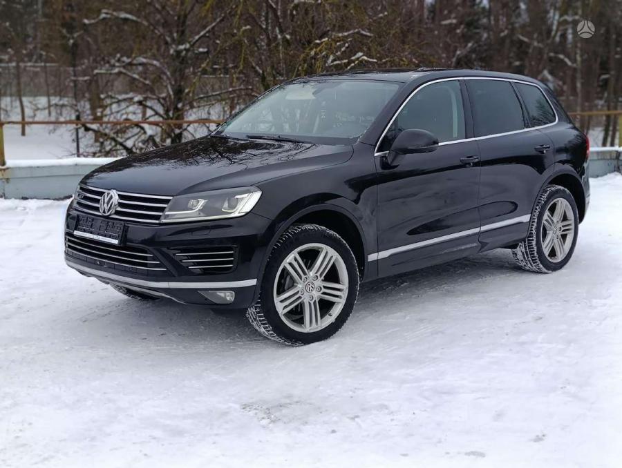 Melns Volkswagen Touareg 2015 Viļņa, ar dzinēja tilpumu 2.97 L un nobraukumu 250 tūkst. km par 15000 €, foto 12 vietnē AUTOMOTO.COM.LV