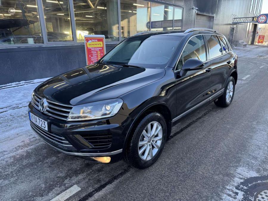 Melns Volkswagen Touareg 2015 Elektrėnai, ar dzinēja tilpumu 3.00 L un nobraukumu 255 tūkst. km par 13999 €, foto 14 vietnē AUTOMOTO.COM.LV