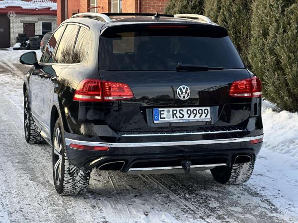 Melns Volkswagen Touareg 2015 Viļņa, ar dzinēja tilpumu 2.97 L un nobraukumu 210 tūkst. km par 17750 €, foto 8 vietnē AUTOMOTO.COM.LV