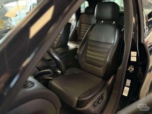 Black Volkswagen Touareg 2015 in Klaipeda, with an engine capacity of 4.10 L and mileage of 311 thousand km for 17950 €, photo 20 on AUTOMOTO.COM.LV