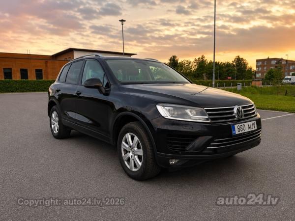 Melns Volkswagen Touareg 2015 Tallina, ar dzinēja tilpumu 3.00 L un nobraukumu 295 tūkst. km par 13500 €, foto 1 vietnē AUTOMOTO.COM.LV
