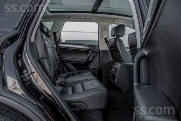 Черный Фольксваген Туарег 2015 в Рига, объемом двигателя 3.00 л и пробегом 0 тыс. км за 14990 €, фото 10 на AUTOMOTO.COM.LV